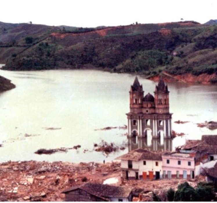 El Peñol: De la Inundación de 1978 a un Boom Turístico Imparable en la ...